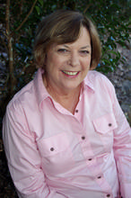 Moonlight Plains – Helene Young